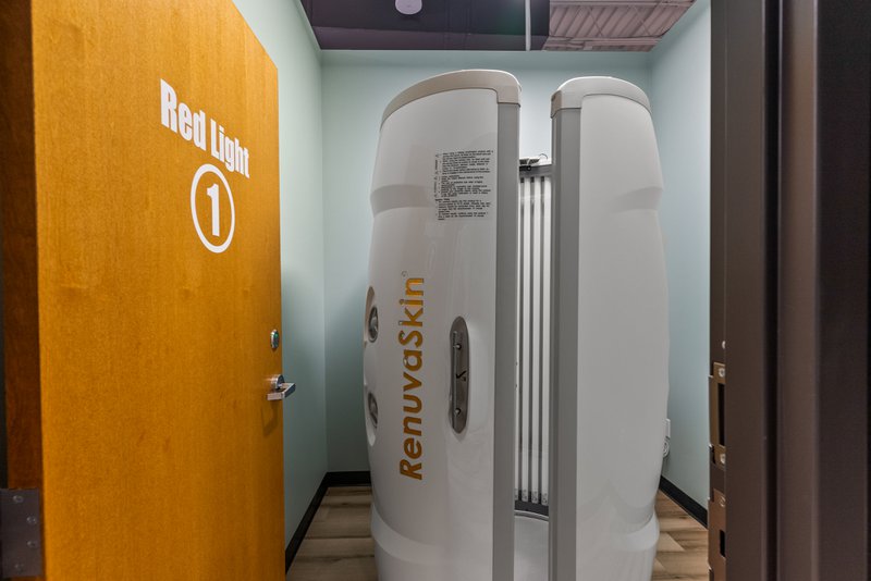 Gyms with Red Light Therapy Benefits